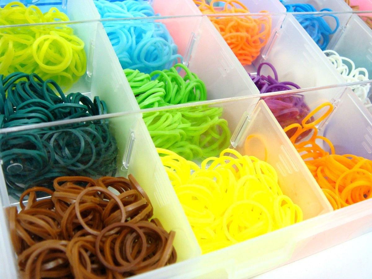 Deluxe Loom Twister Kit - Rainbow Case inc 2500 bands – Dynergy